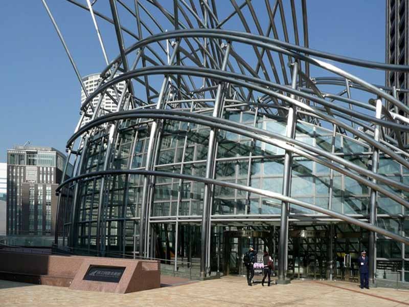 Cesar Pelli - Japanese Architects and Architecture in Japan