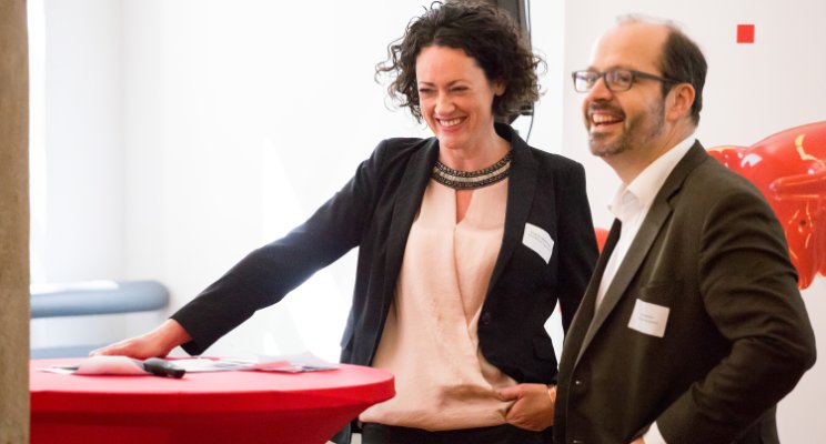 Kommunikation (in) der Finanzwelt.. - 4-your-biz.com I Dr. Susanne ...