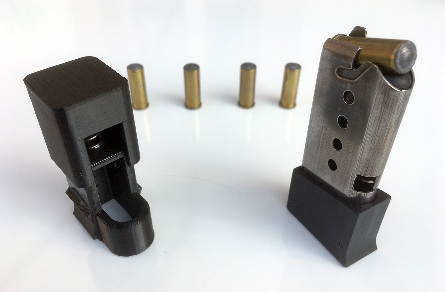 Speedloader Pardini HP .32 - Dévidoir à pastilles autocollantes Easypasters