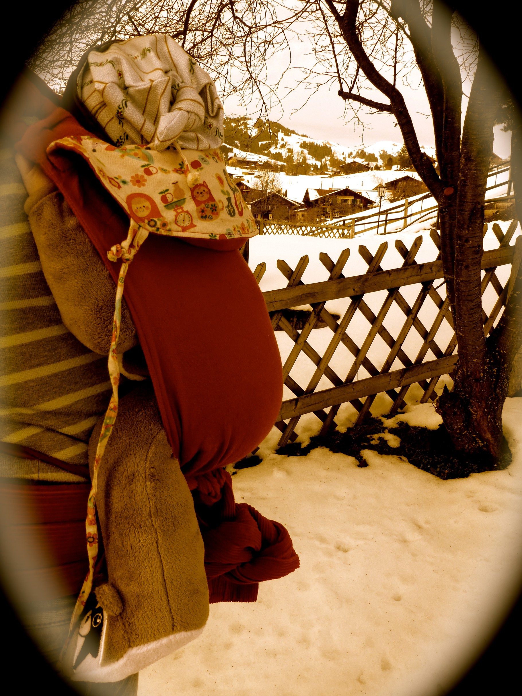 Tragen: Kindern Nähe und Geborgenheit geben - tragen-saanenlands Webseite!