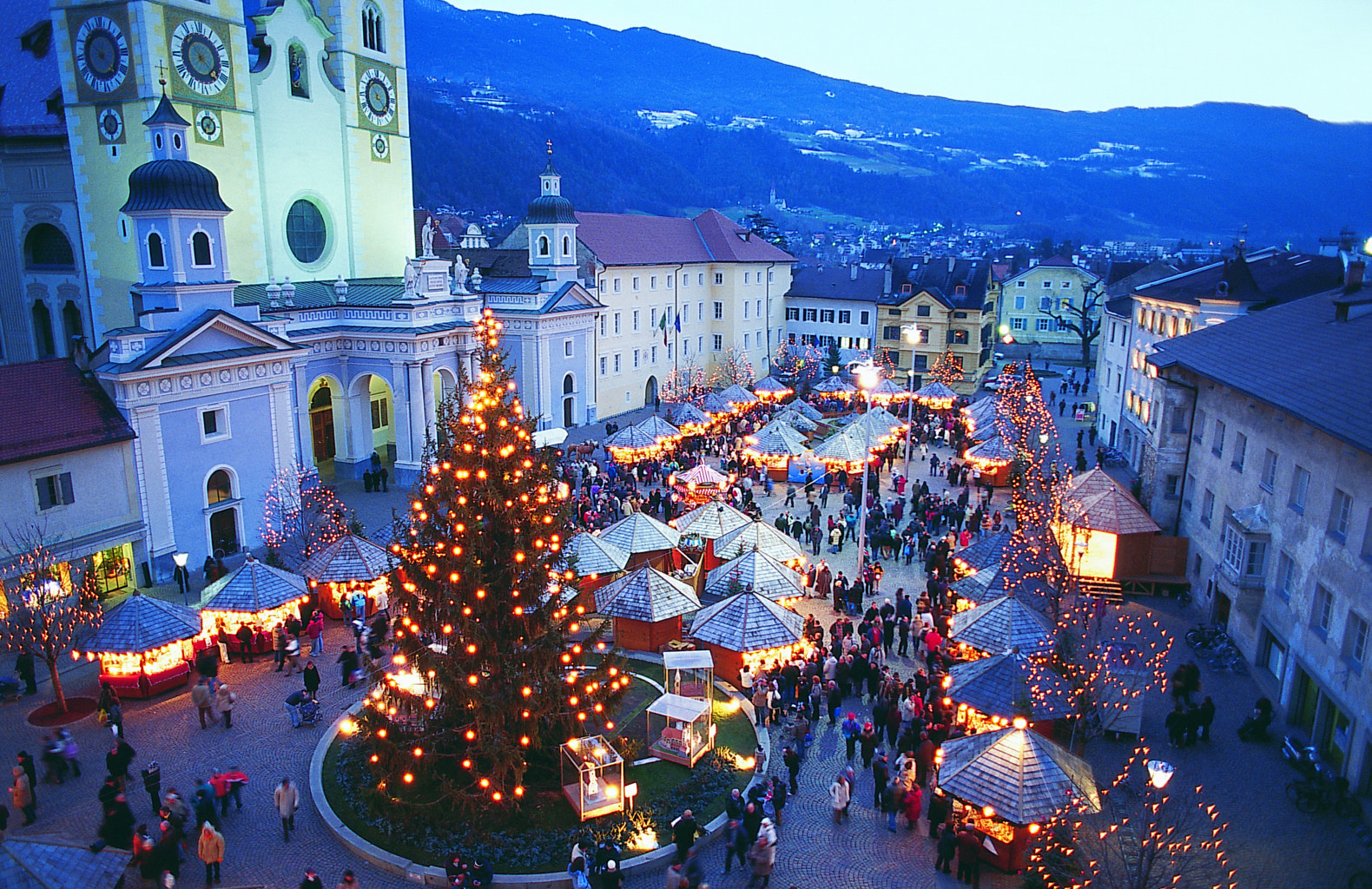 Brixen Christmas Market 2024 - Dates, hotels, things to do,... - Europe ...