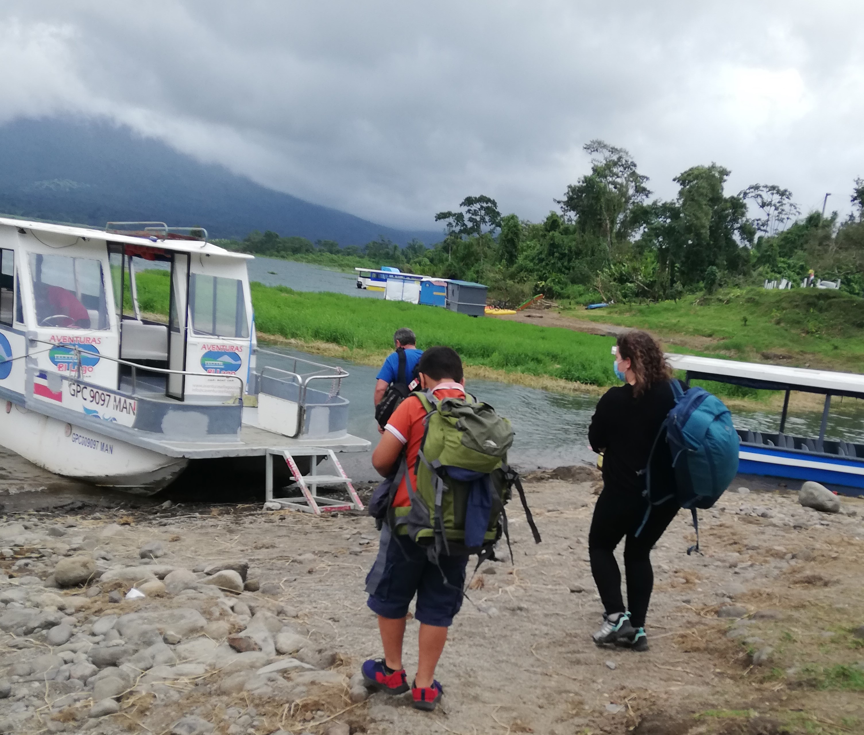 Jeep boat Jeep Fortuna Arenal Monteverde Transportation Transfer ...