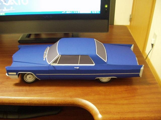 1966 Cadillac Coupe Deville (1/16) - American car Papercraft! by north07