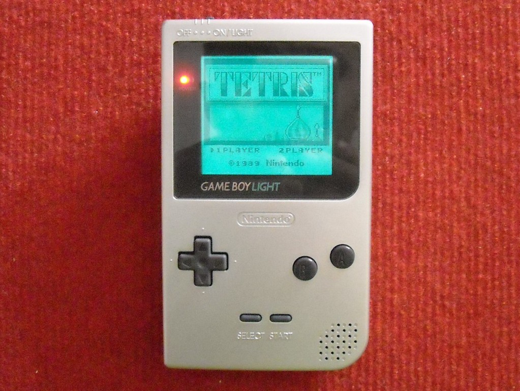 Nintendo Game Boy Light - Videoconsolas