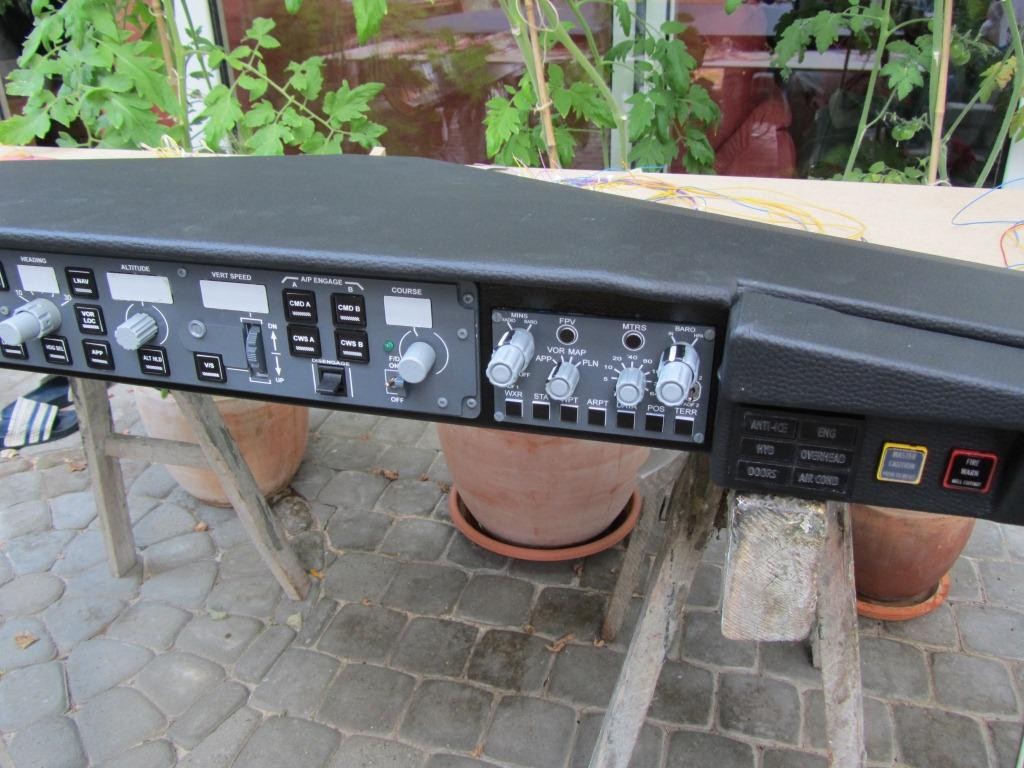 Glare - Boeing 737NG Home Cockpit