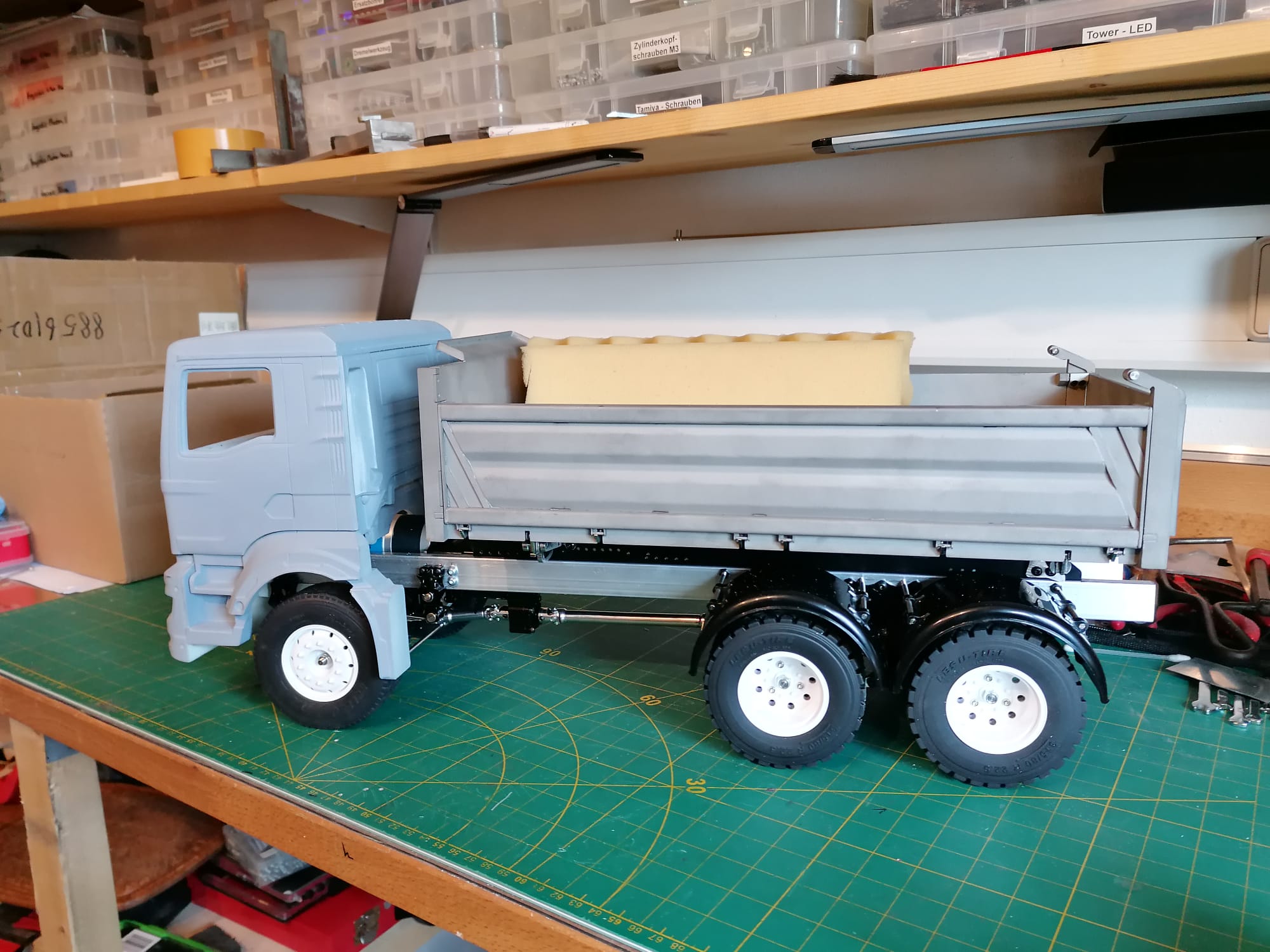 MAN NEW TGS Dreiseitenkipper (Senior) - modellbau-hetzler