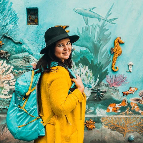 5 EXTRAORDINARY BOOKS ABOUT TRAVEL AND SELF DISCOVERY - The Alternative ...