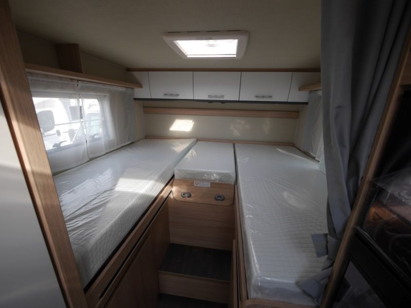 Sunlight T67 Sleeps up to 3 adults and 3 kids - campervanhiregreeces ...