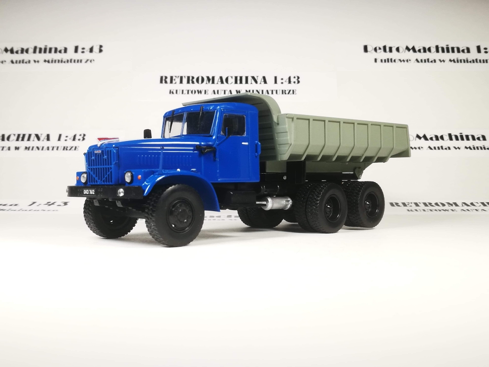 KrAZ 256 - RetroMachina - Muzeum Motoryzacji w Minaturze
