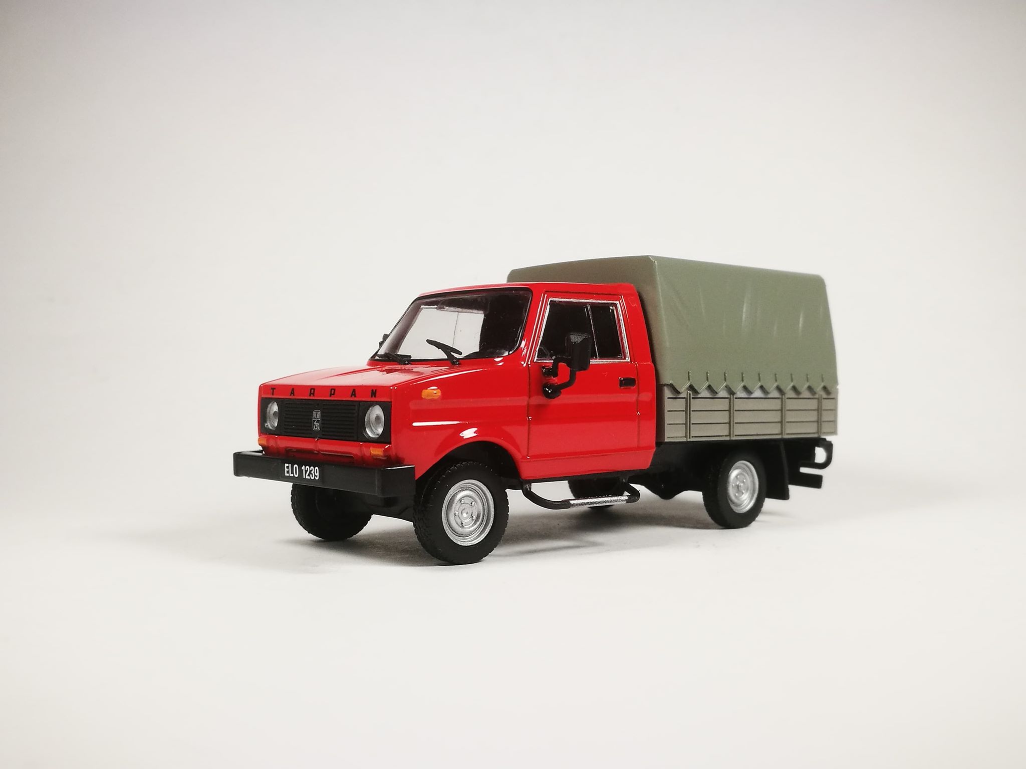 Tarpan 239D - RetroMachina - Muzeum Motoryzacji w Minaturze