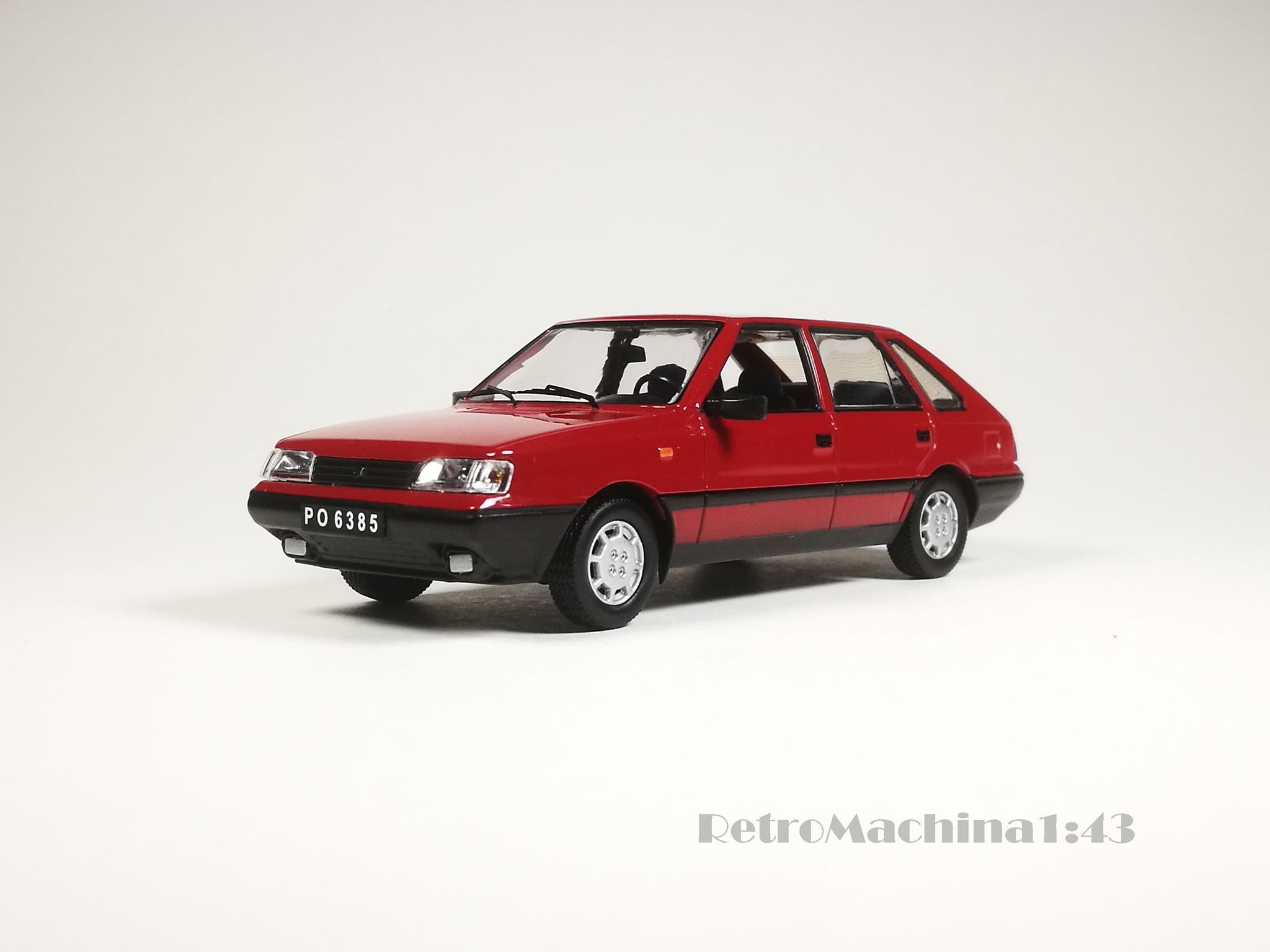 Caro MR'91 - RetroMachina - Muzeum Motoryzacji w Minaturze