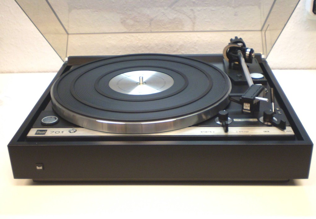 701 - DUALKLINIK - Restauration von DUAL Schallplattenspielern und mehr...