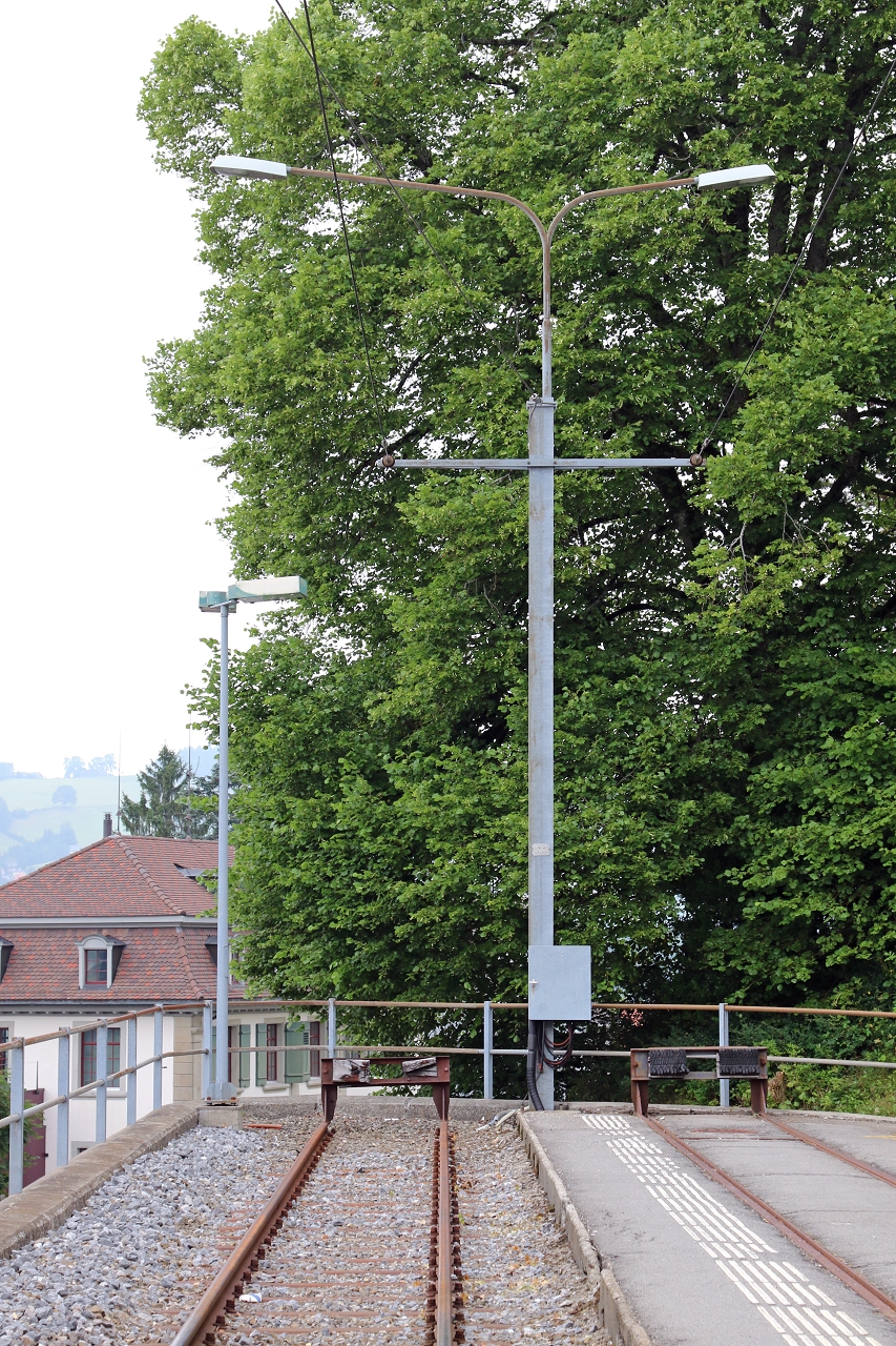 Schweizer Bahnhofbilder - beginnend mit T - Schweizer Eisenbahnen