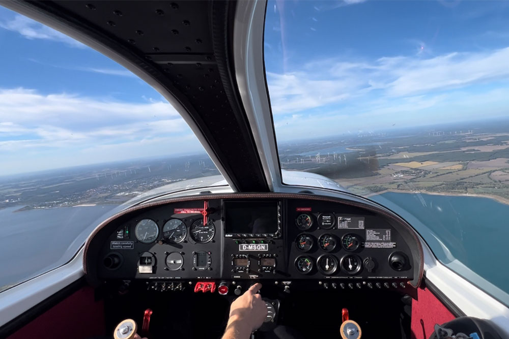 Rundflug Berlin Brandenburg - Flugschule RUWE AERO Rundflug Berlin ...