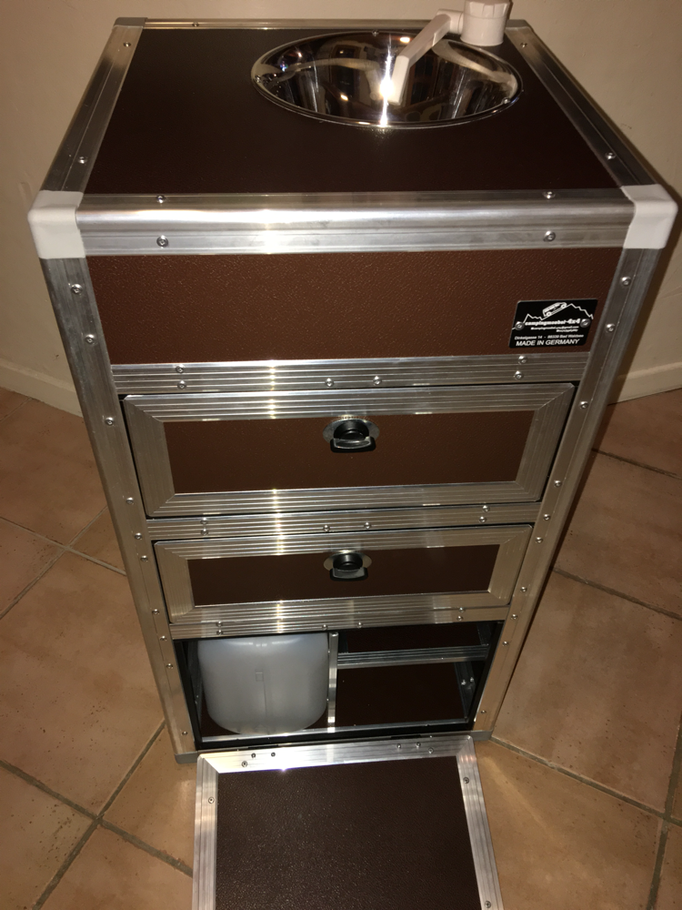 Kleine Kompakte Campingküche Typ 2 - campingmoebel-4x4s Webseite!