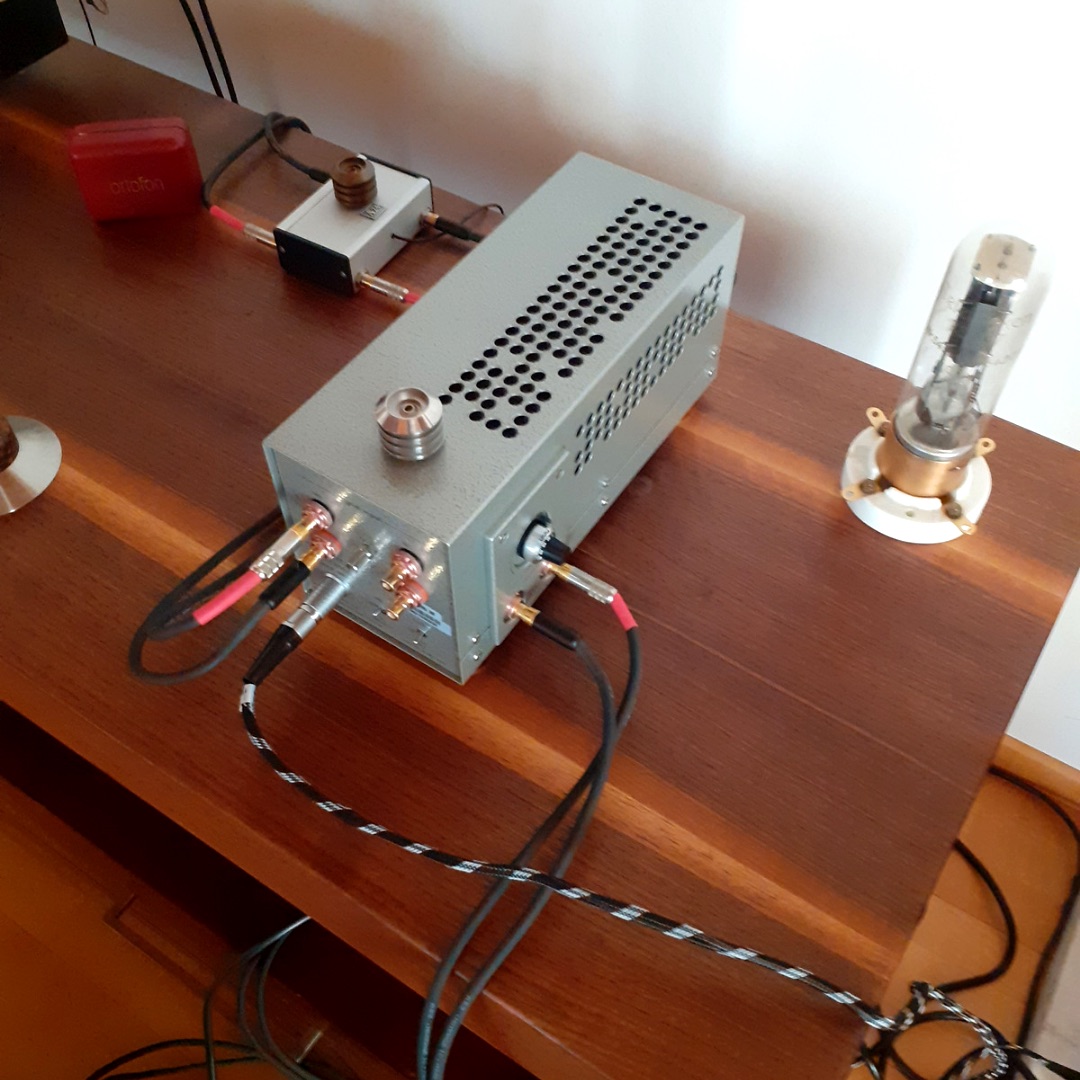LM LP 33 tube pre-amplifier - sonicrooms.com