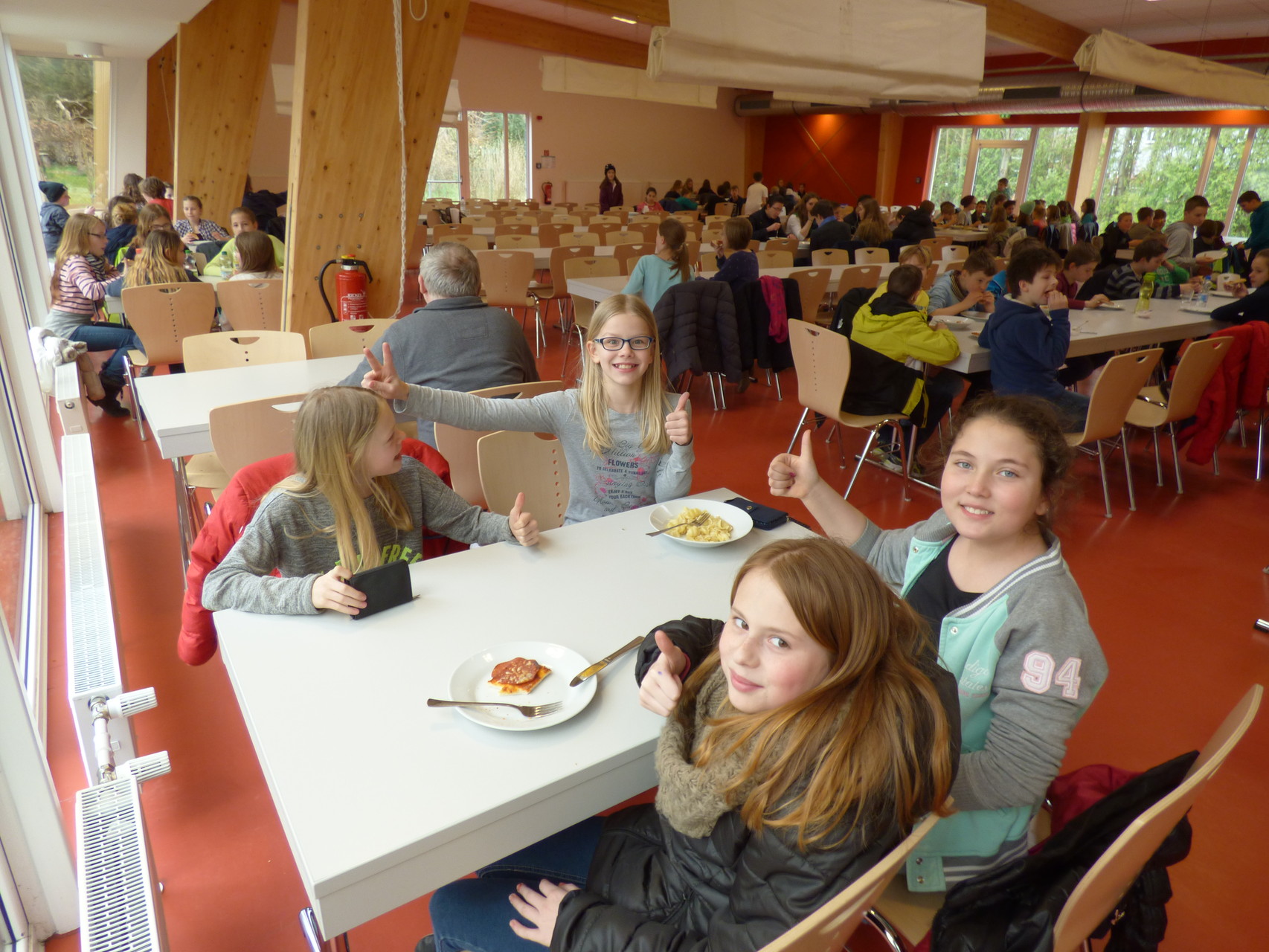 Offene Ganztagsschule am Ludwig-Meyn-Gymnasium - Ludwig-Meyn-Gymnasium Offene Ganztagsschule am Ludwig-Meyn-Gymnasium - Ludwig-Meyn-Gymnasium