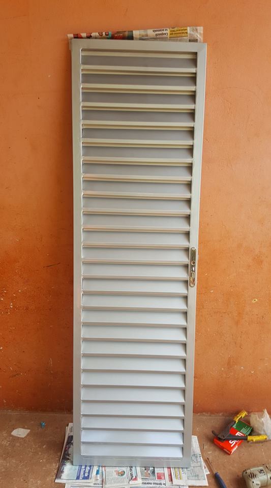 PUERTA DE REJILLA LOUVER (TIRA) - GruDisA Metal Desplegado Perforado ...