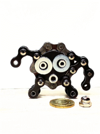 Unique handmade Bicycle chain art work - swisstrailbell® meets bicycle ...