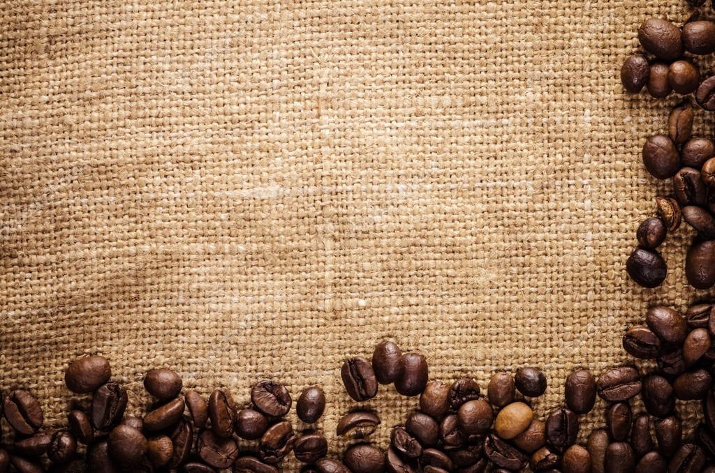 Omani coffee, a symbol of generosity - A'dalla Secrets Oman