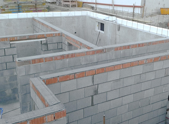 Betonhohlblocksteine - Betonsteinwerk Meyer Mauern