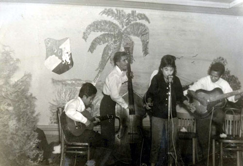 Little Ritz & his Rockin' Butterflies (Groningen) - Indorock [Indo-Rock ...