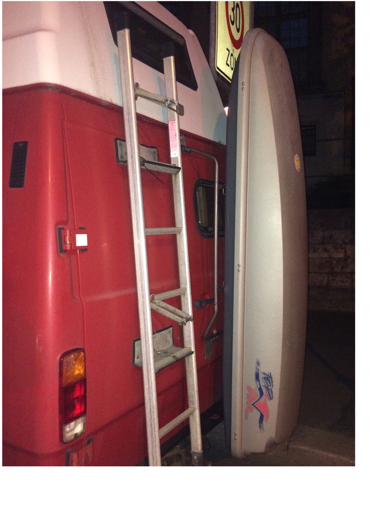 Montage der Dachbox immer in Fahrtrichtung :) - Ihr THULE-Partner in ...