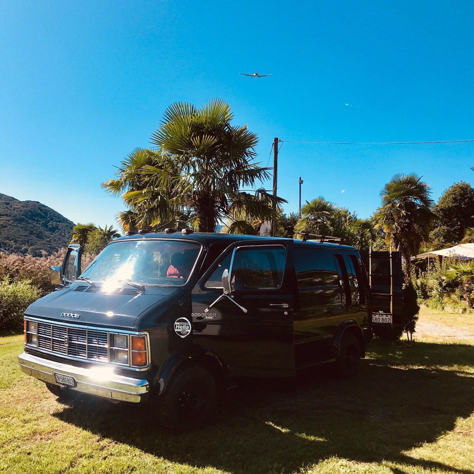 Dodge Van B200 Camper - FAKE