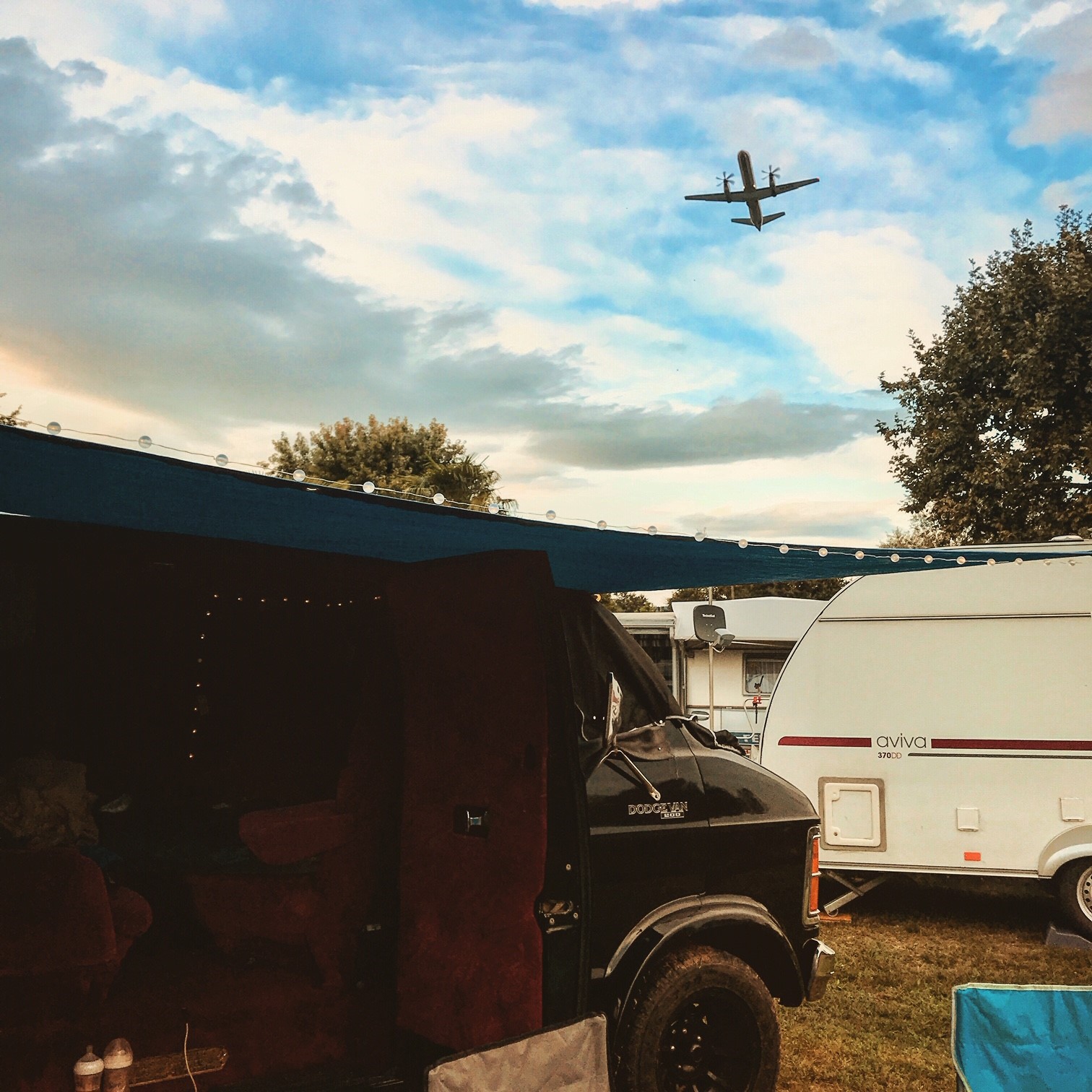 Dodge Van B200 Camper - FAKE