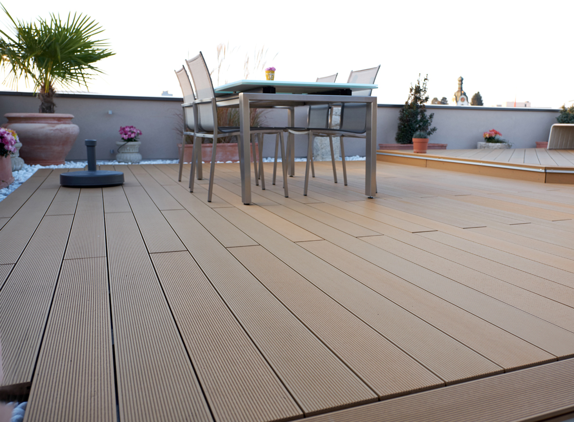PRIMEWOOD - Terrassenböden - - wie Holz aber besser!
