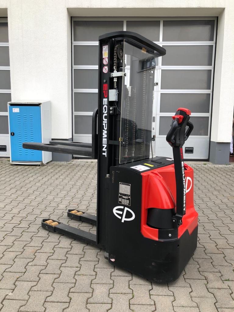 Elektrische Deichselhochhubwagen - Gabelstapler Mittendorf ...