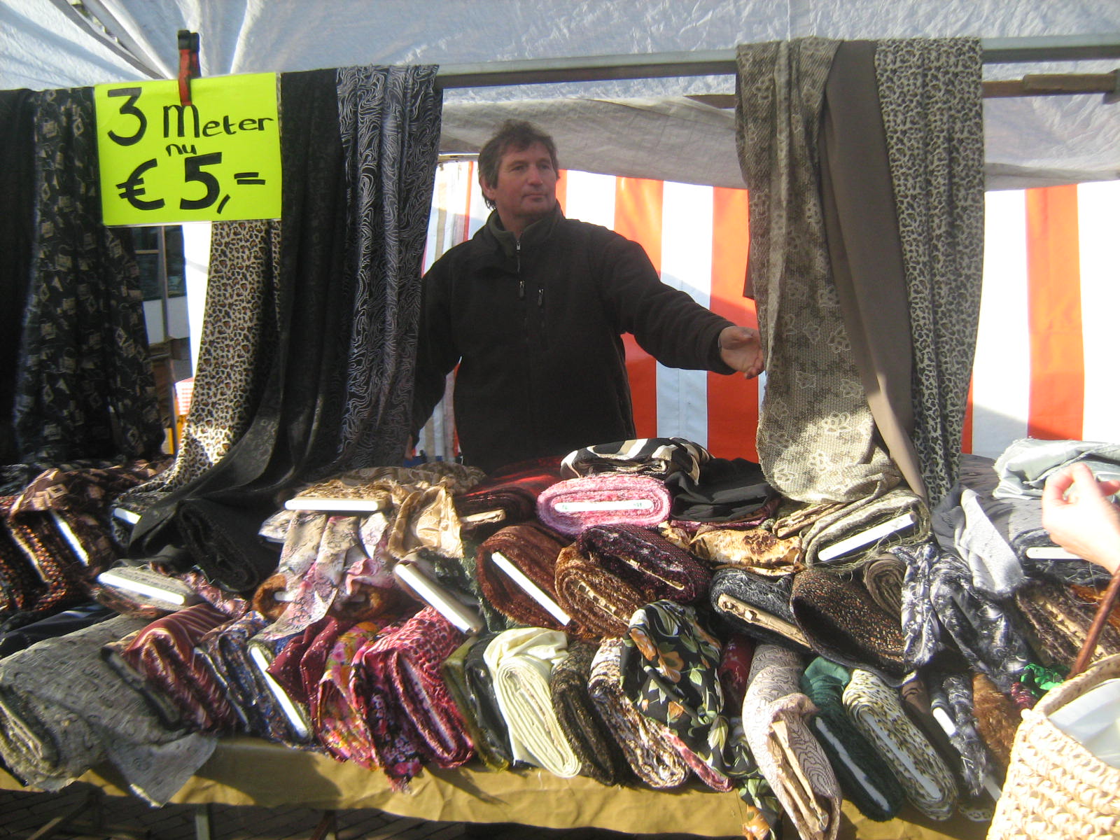 Mode in de Middeleeuwen - Egbert Wouters Stoffen