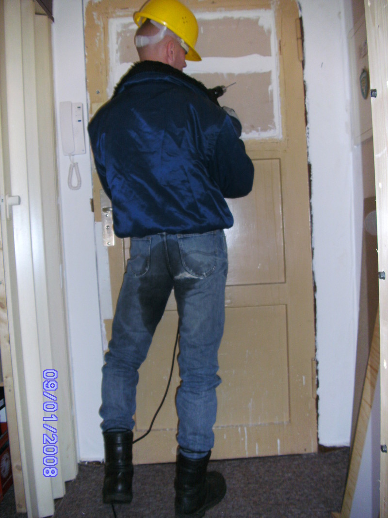 BRIAN CONSTRUCTION WORKER -IV- - brian-rexs jimdo page!