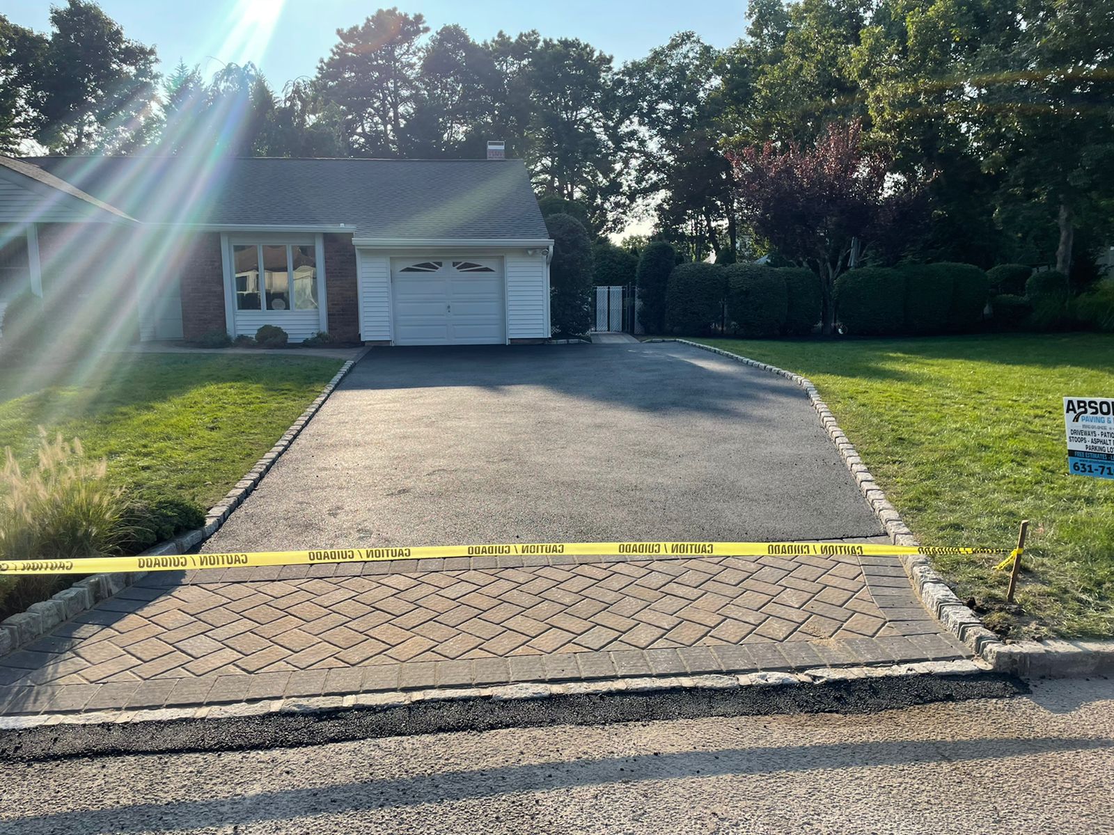 Asphalt & Blacktop Experts - TRADE RIGHT PAVING