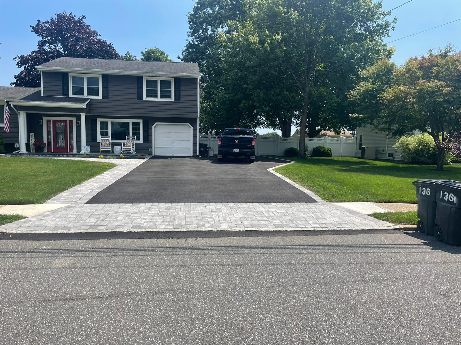 Asphalt & Blacktop Experts - TRADE RIGHT PAVING