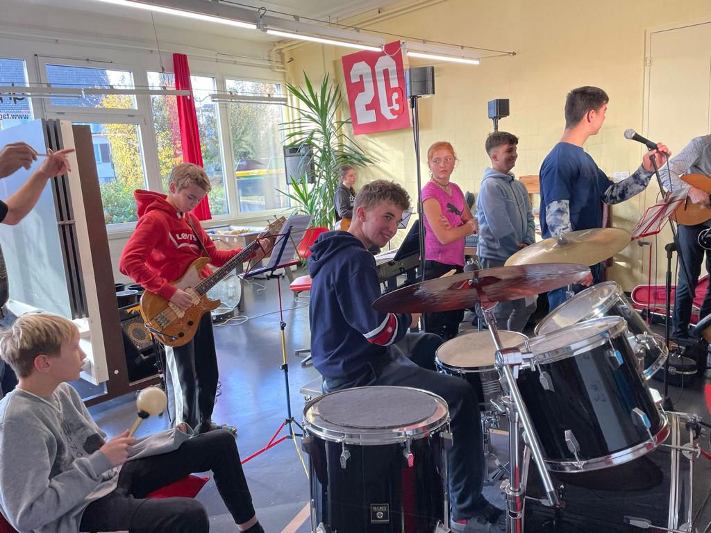 Rhythm & Dance - Tagesschule, Schule und Nachhilfe in Aarau