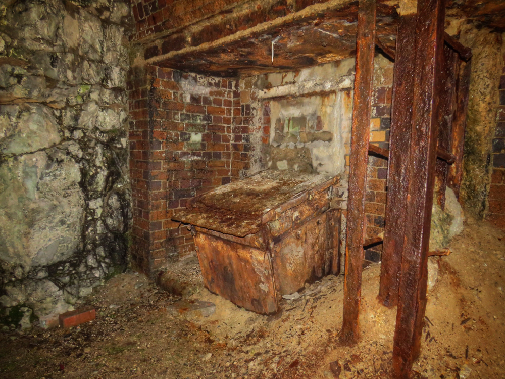 Documenting Decay - the-lostplaces