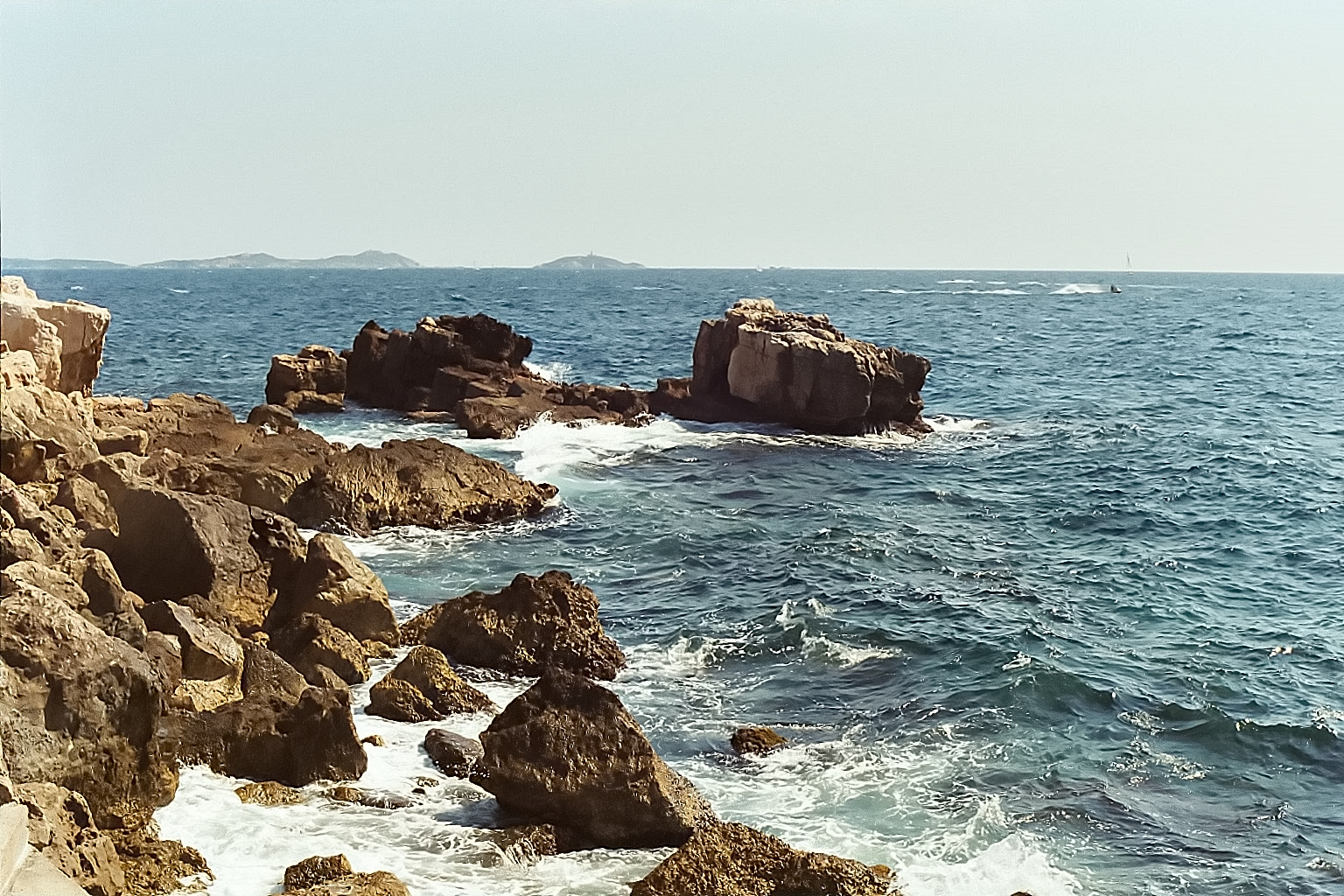 Bendor island - Travels and discoveries of the world