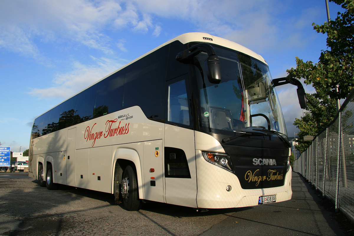 Scania Touring - BUS | Informationen zu allen Busmodellen!
