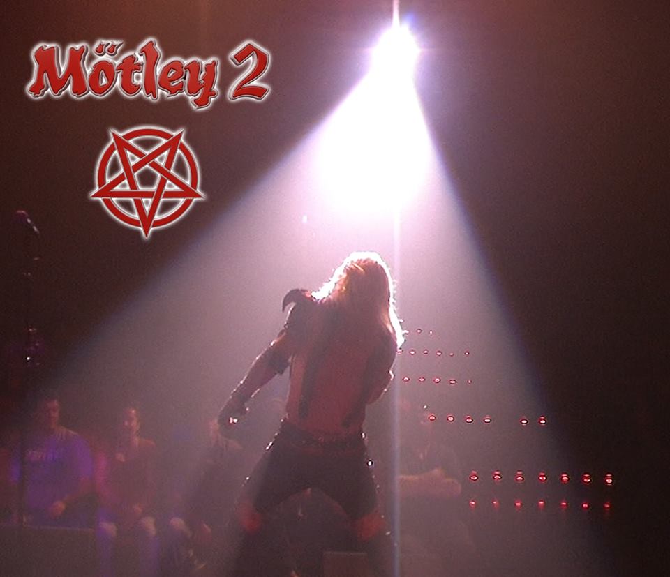 PHOTO GALLERY - Motley 2