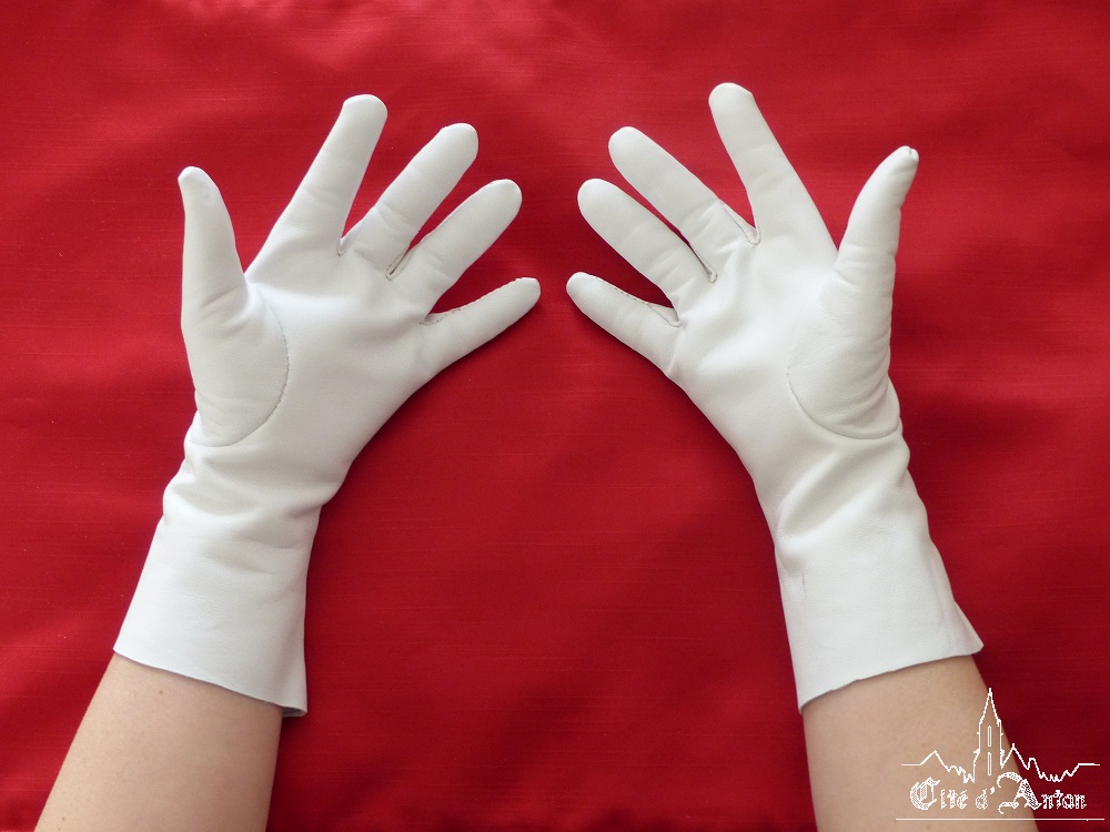 Le gant féminin - réalisation / The female glove - realization - Site ...