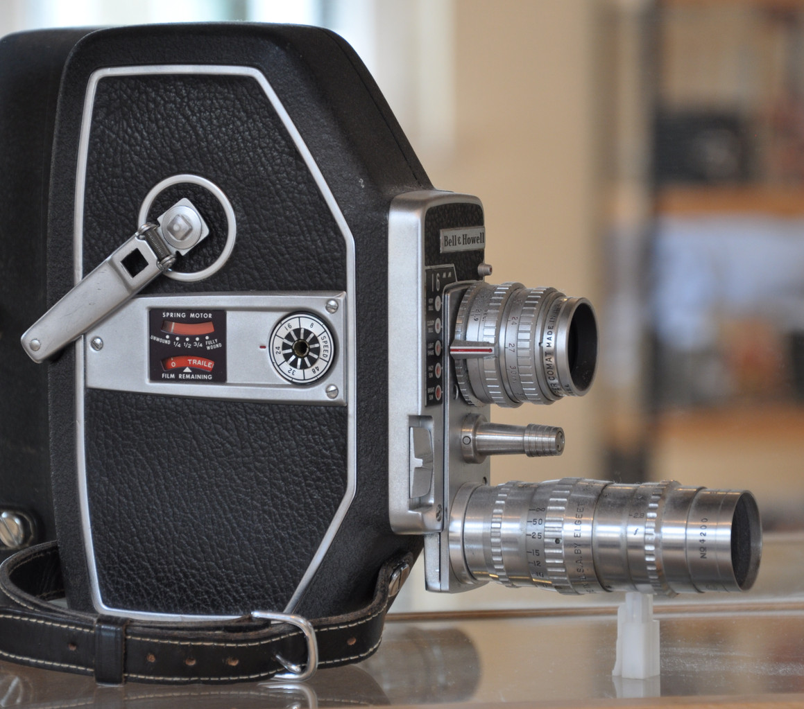Bell & Howell movie cameras collection - Site de collection cameras ...