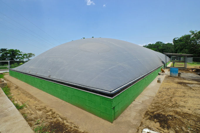 Lagoon digester - biogas plant -covered lagoon digester - Covered ...