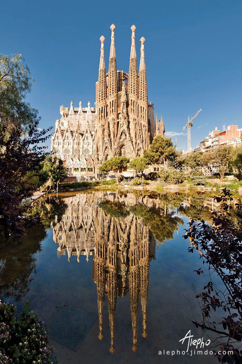 La Sagrada Familia de Antoni Gaudi - Alepho - Fotografía profesional