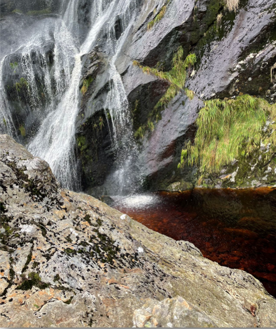 Waterfall, Hiking and Slide - ib-blog-villiersschools Webseite!