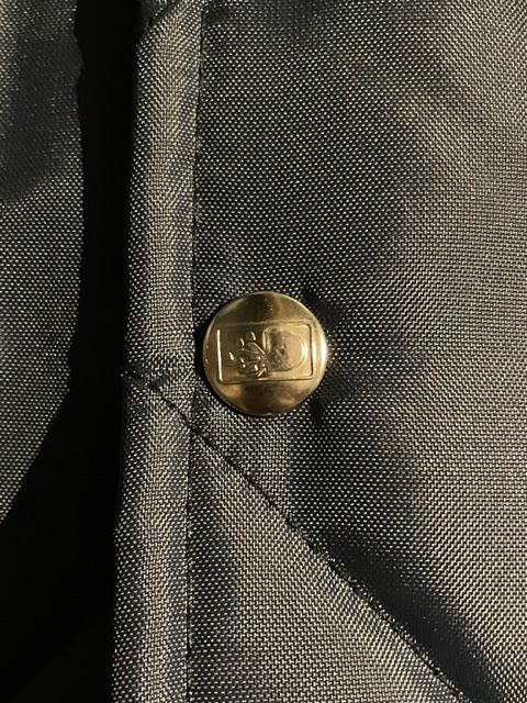 『VEST＝SNAP'N'WEAR』、『JACKET＝SAMCO FREEZERWEAR』に続く、『COAT＝DICKSON ...