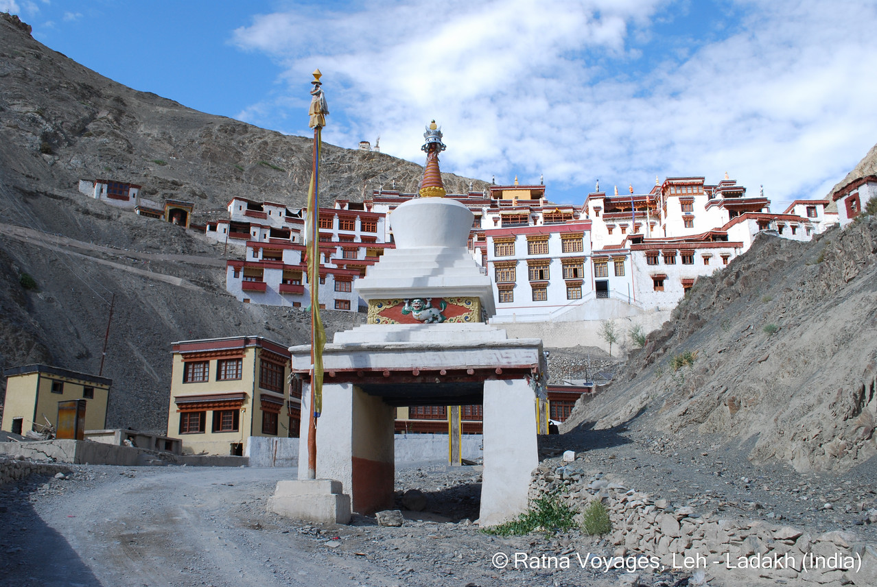 RIZONG MONASTERY, SHAM VALLEY, LADAKH - RATNA VOYAGES: Incredible India ...