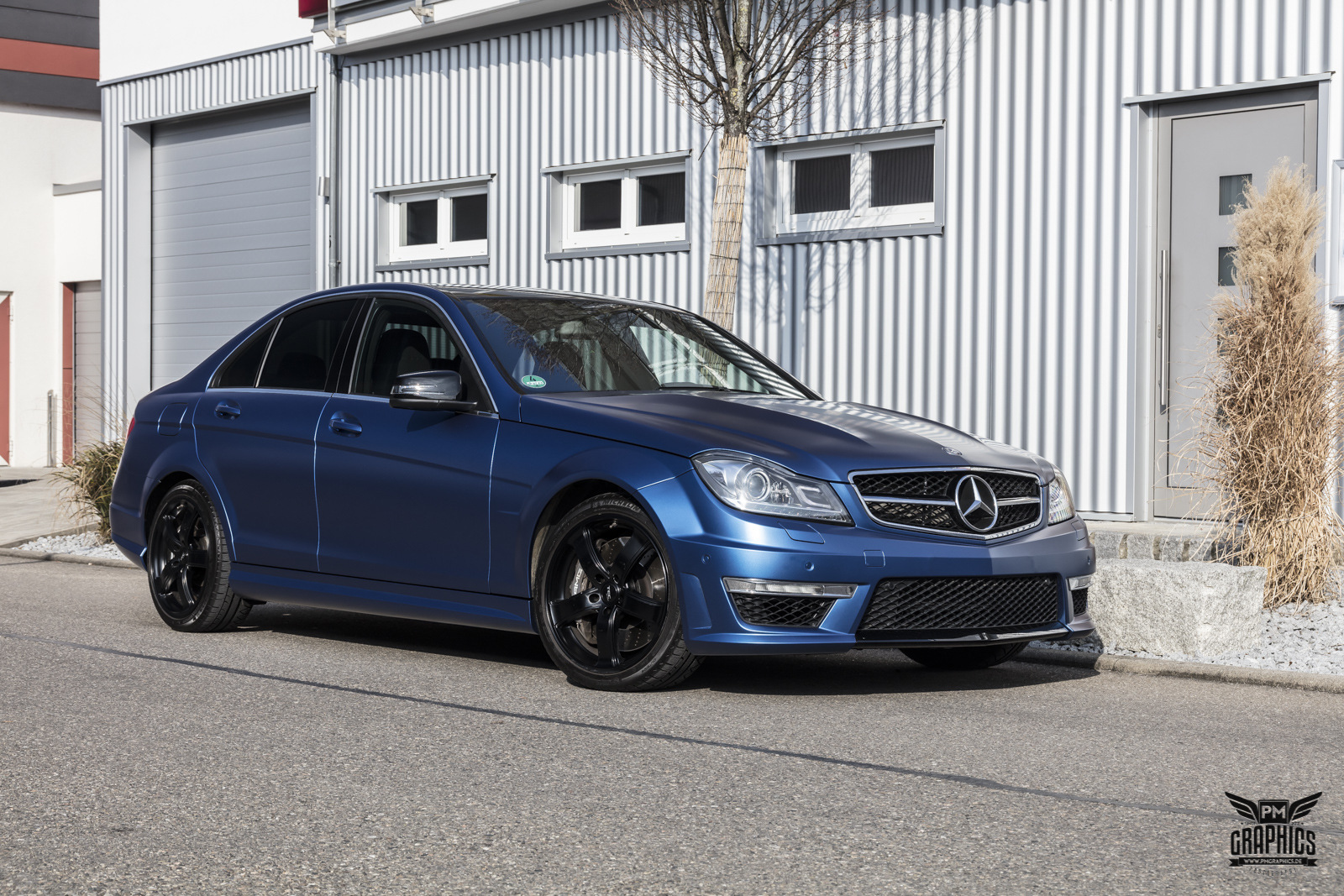 MERCEDES AMG C63 - SATIN METALLIC DARK BLUE - PREMIUM WRAPPING