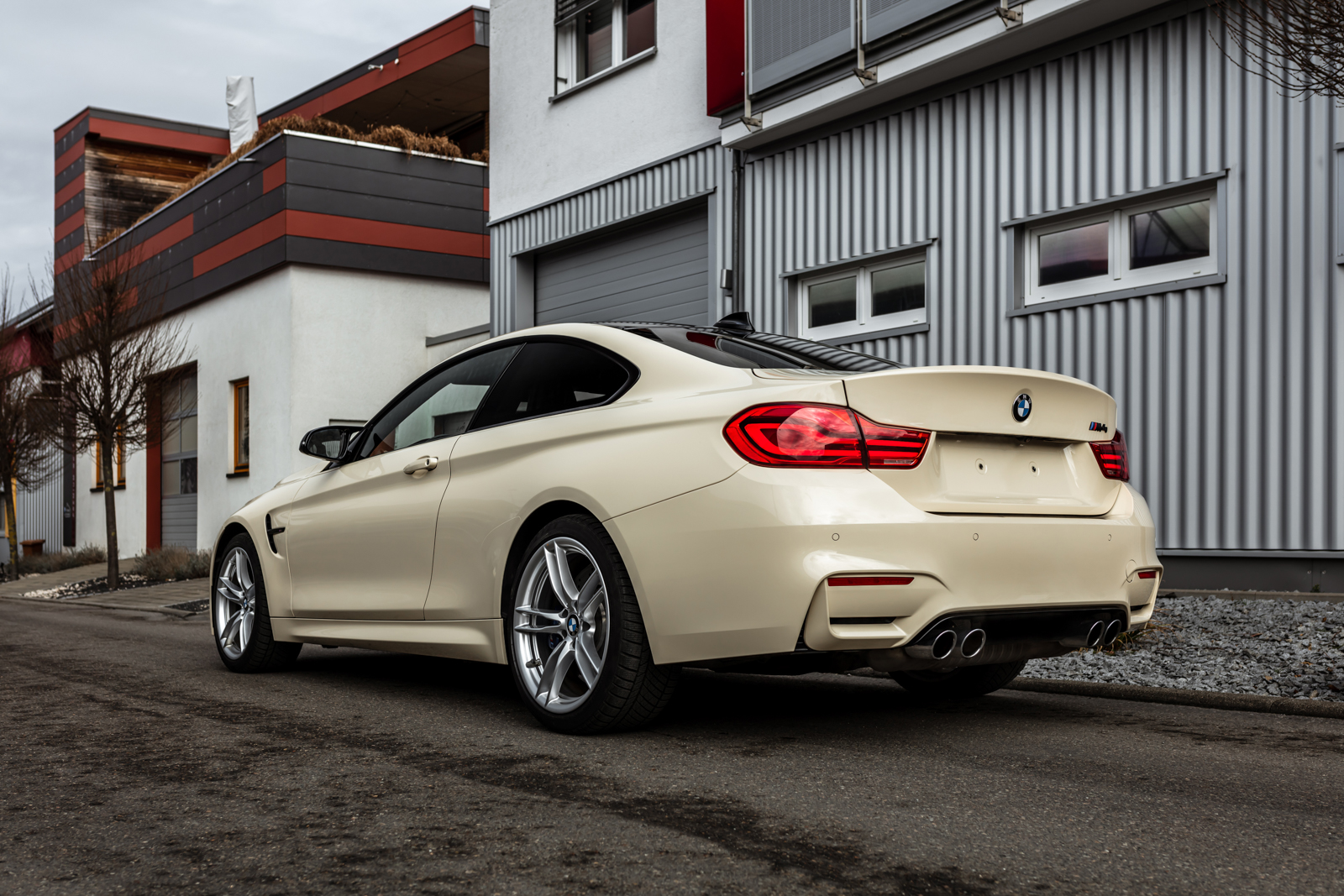 BMW M4 - PREMIUM WRAPPING