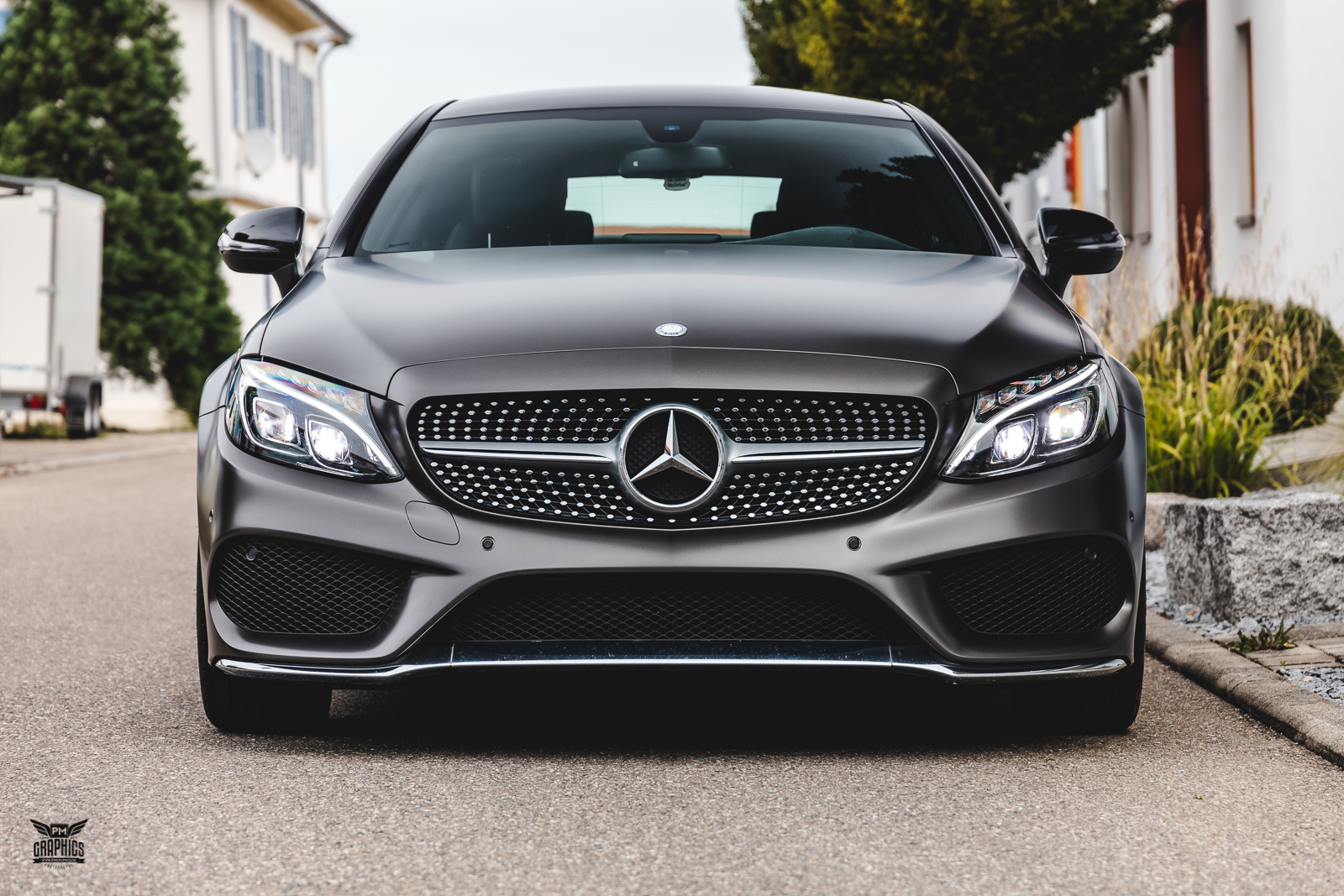 MB C300 W205 - SATIN PEARL NERO - PREMIUM WRAPPING